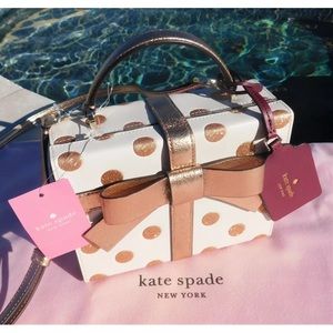 kate spade | Bags | Kate Spade Wrapping Party Gift Box Crossbody ...